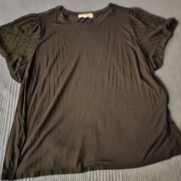 LOFT | Tops | Loft Plus Size Black Blouse With Flowy Sleeves Size 2426 ...